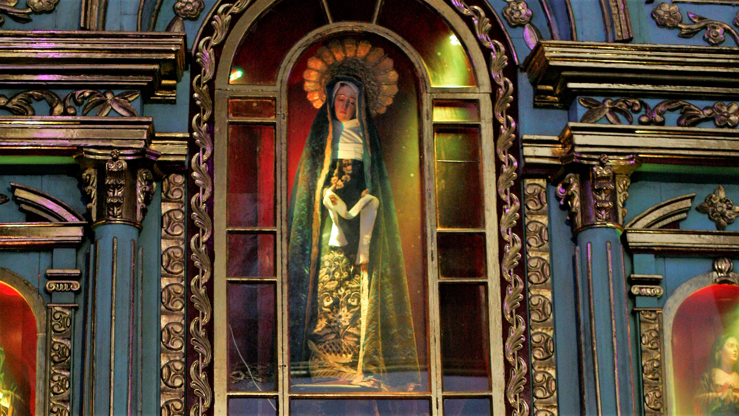 The History of the Blinking Eyes in Quito, Ecuador (3) | St. Thomas ...